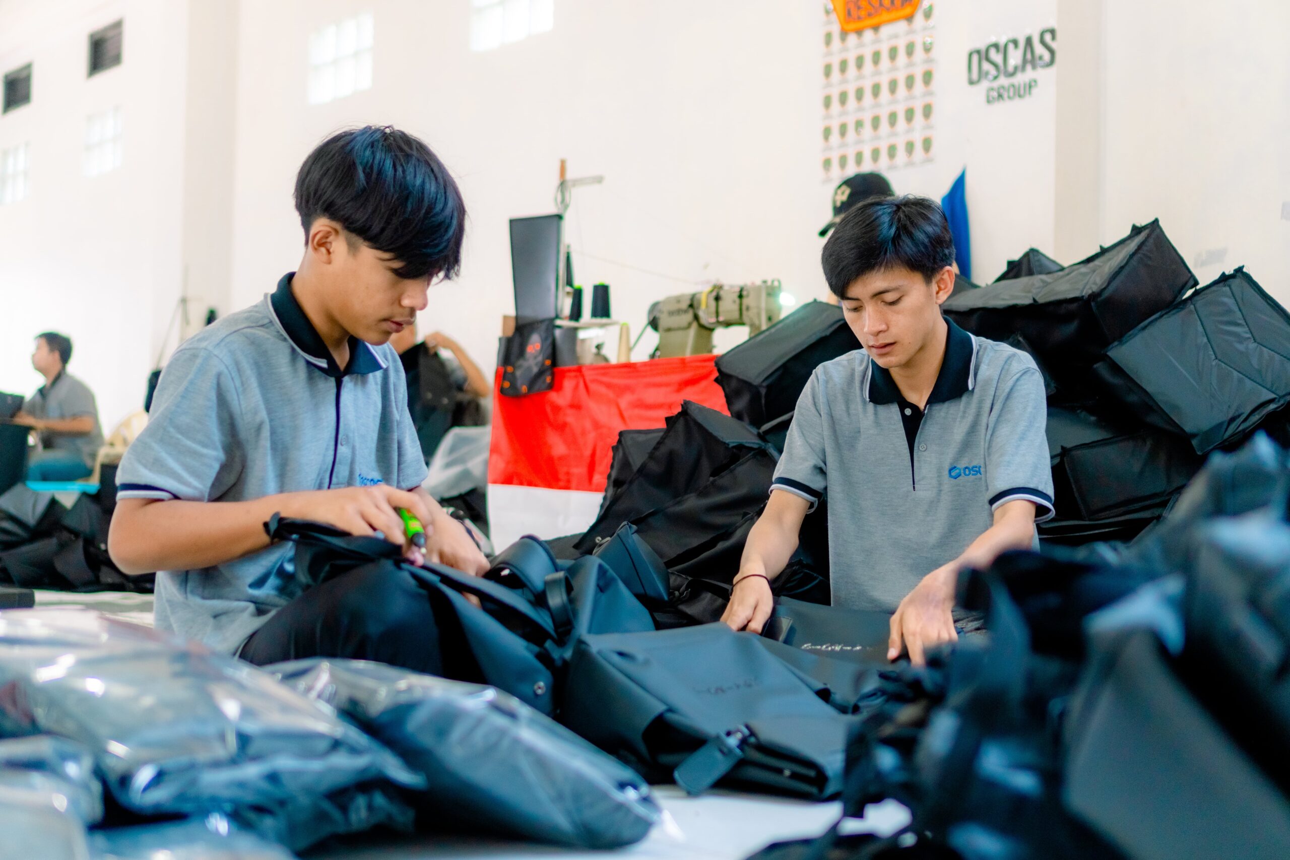 Konveksi Seragam Kerja Manado – Seragam Custom, Rapi, dan Nyaman ...